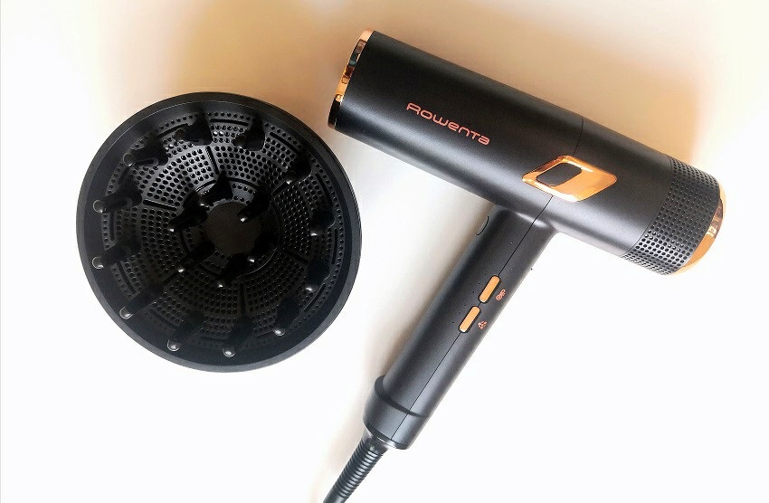Fén Rowenta CV9920F0 Ultimate Experience Maestria (RECENZIA) | Alza.sk Fén Rowenta CV9920F0 Ultimate Experience Maestria (RECENZIA) | Alza.sk